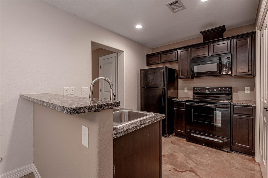 2002 20th St 202, HUNTSVILLE, TX 77340 - HAR.com