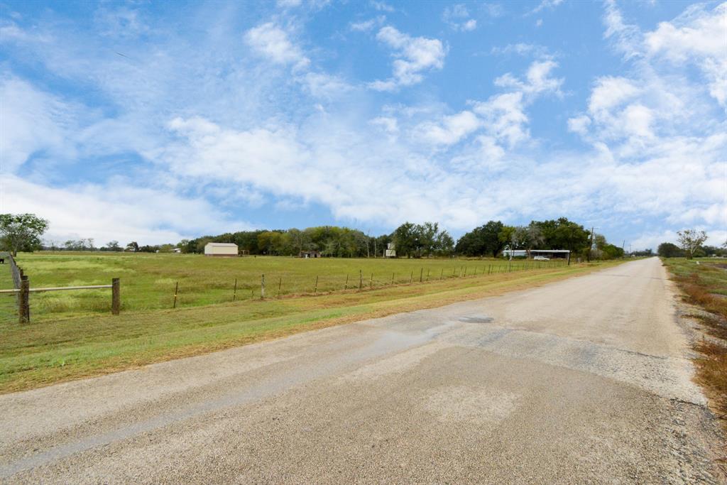 1691 CR 107, BOLING, TX 77420 - HAR.com