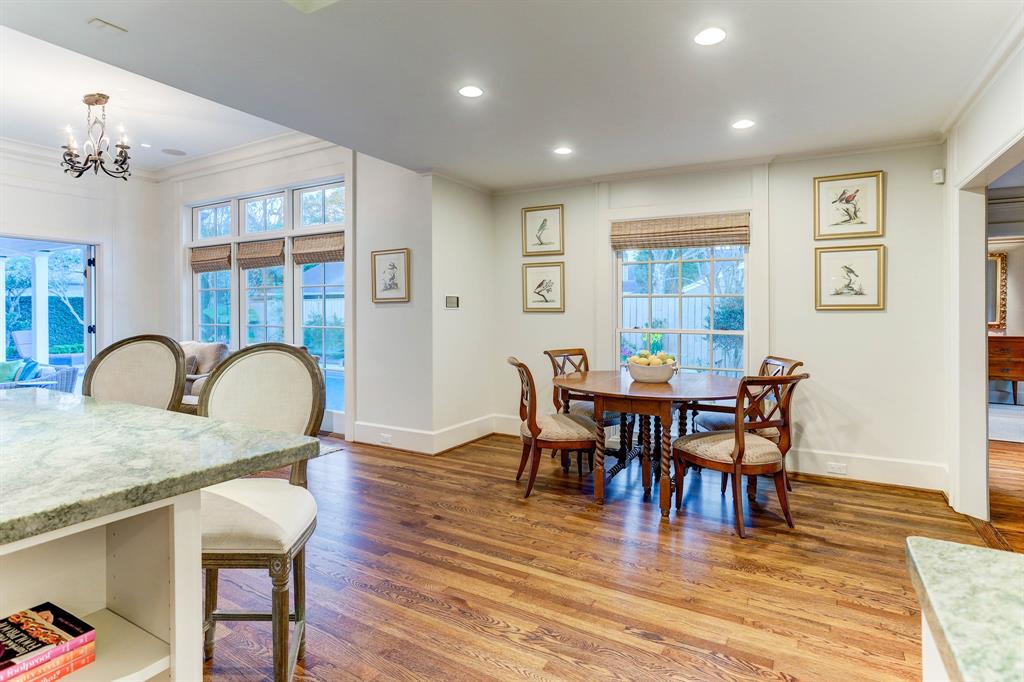 2516 Reba Dr, HOUSTON, TX 77019 - HAR.com