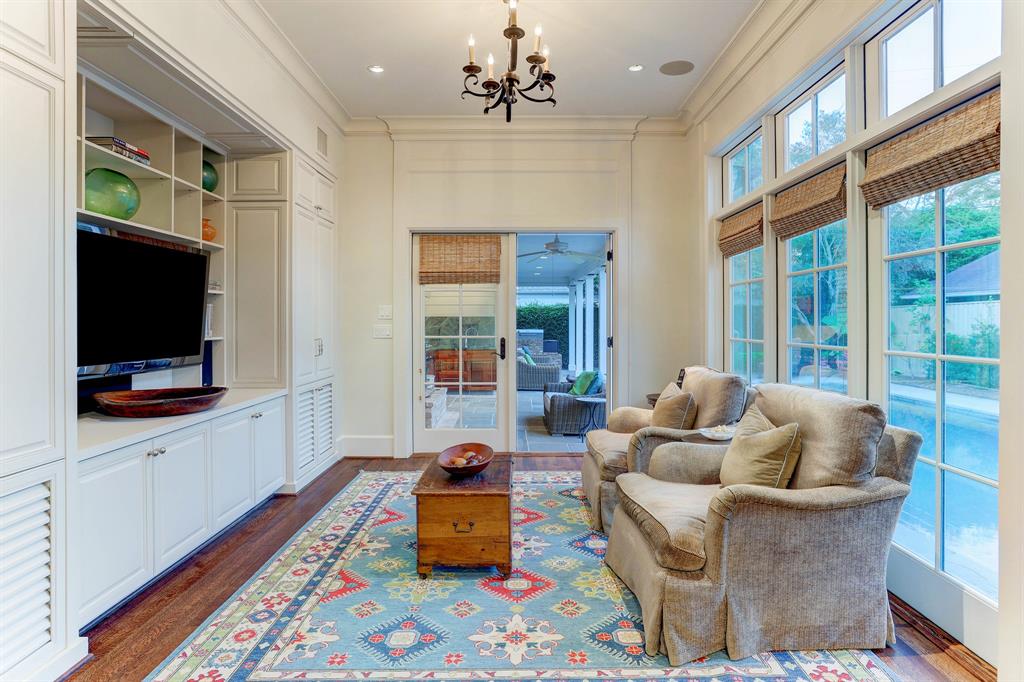 2516 Reba Dr, HOUSTON, TX 77019 - HAR.com