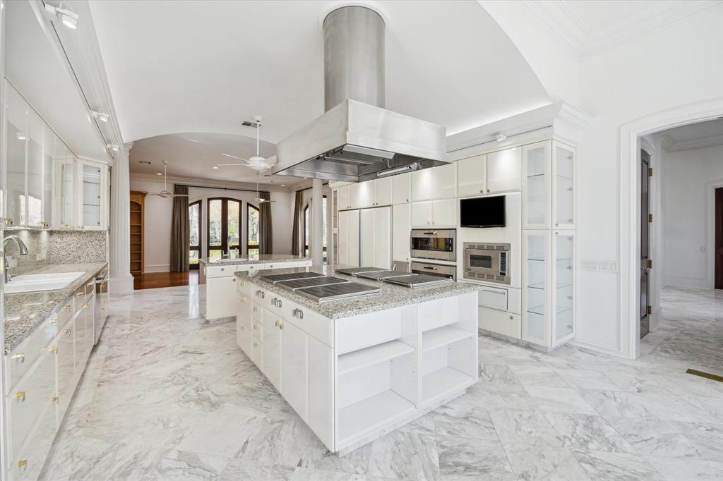 324 Buckingham Dr, HOUSTON, TX 77024 - HAR.com