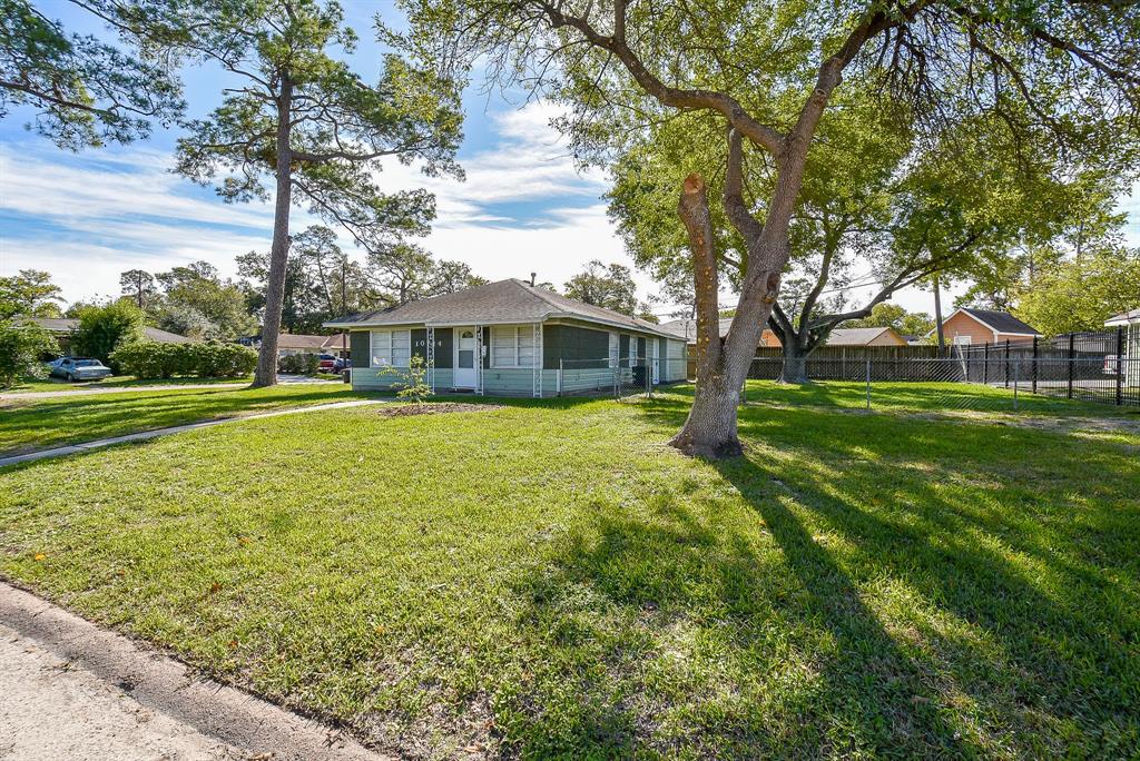 10714 Fleming Dr, HOUSTON, TX 77013 - HAR.com