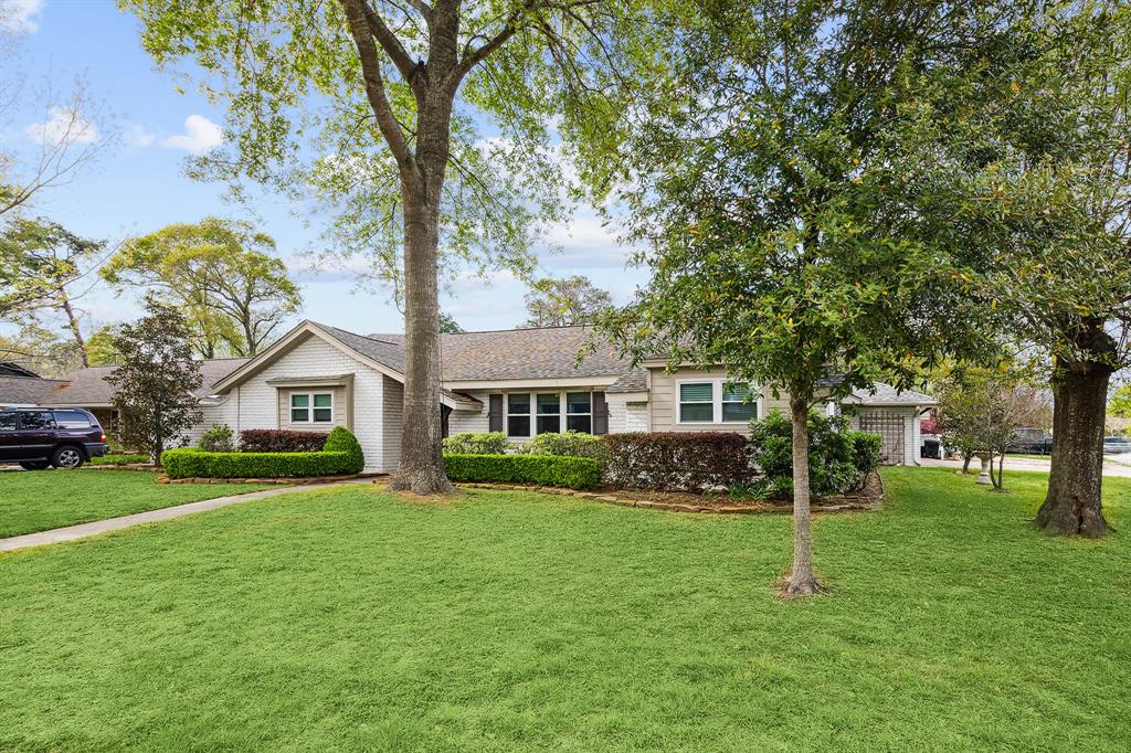 10402 Timberwood Dr, HOUSTON, TX 77043 - HAR.com