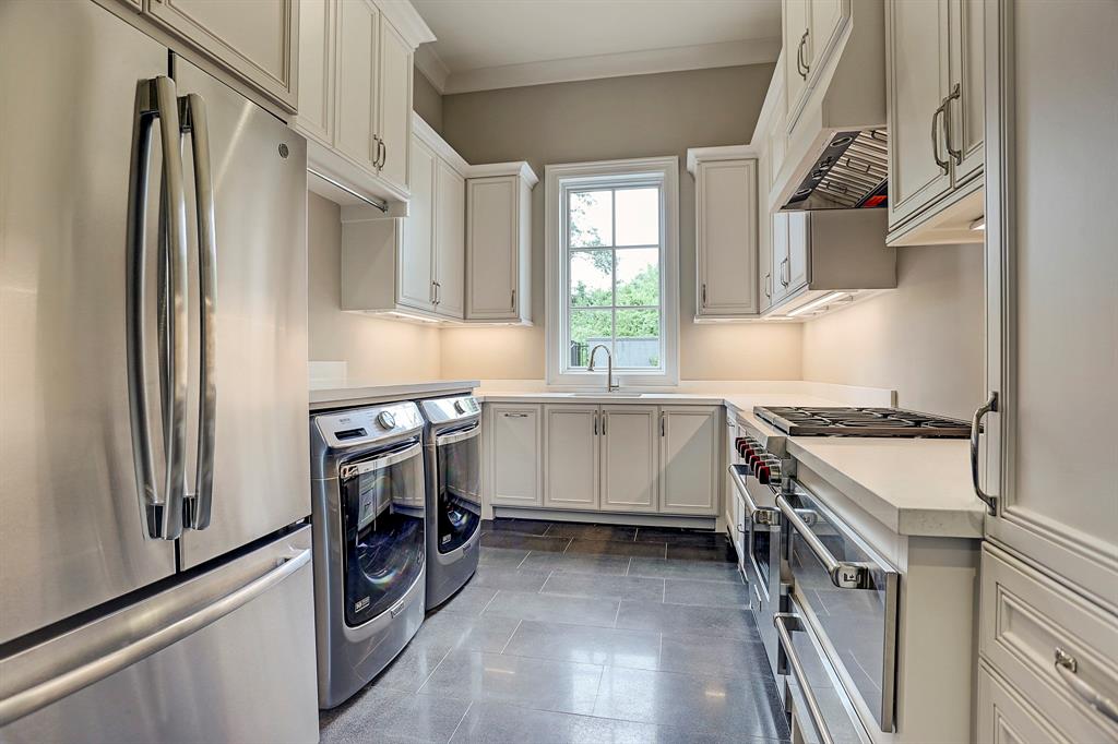 11302 Jamestown Rd, HOUSTON, TX 77024 - HAR.com