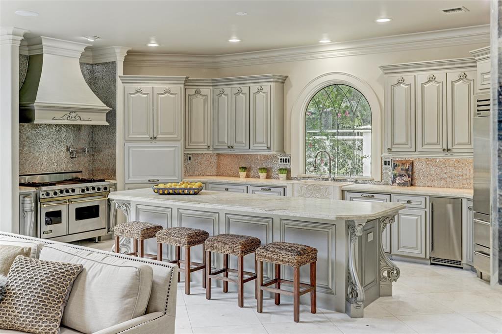 8821 Stable Crest Blvd, HOUSTON, TX 77024 - HAR.com