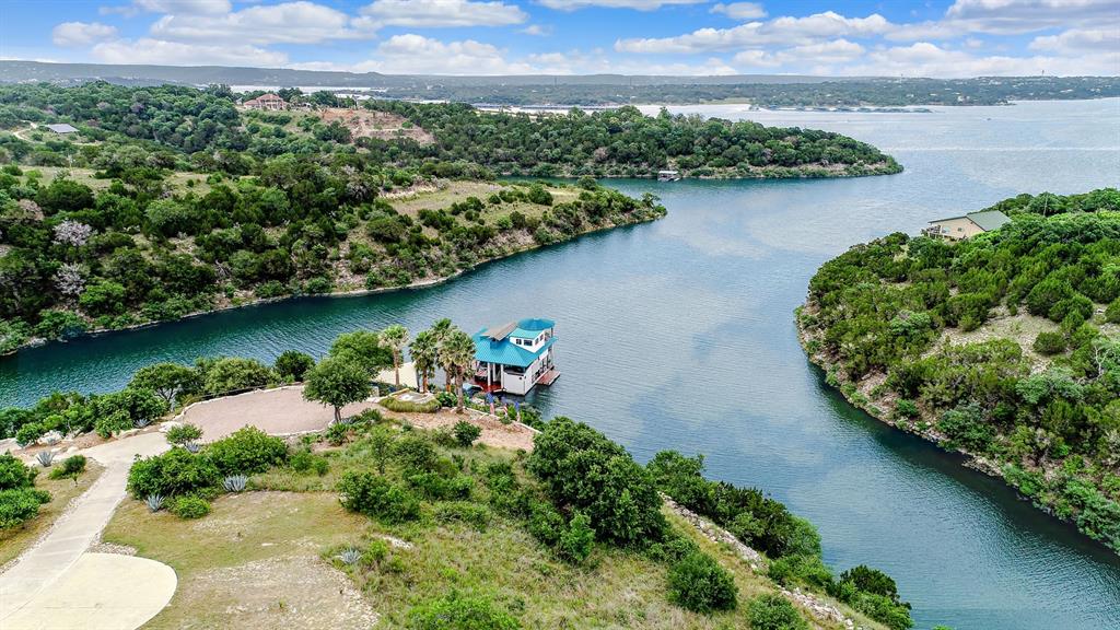 4801 Mira Lago Dr, LAGO VISTA, TX 78645 - HAR.com